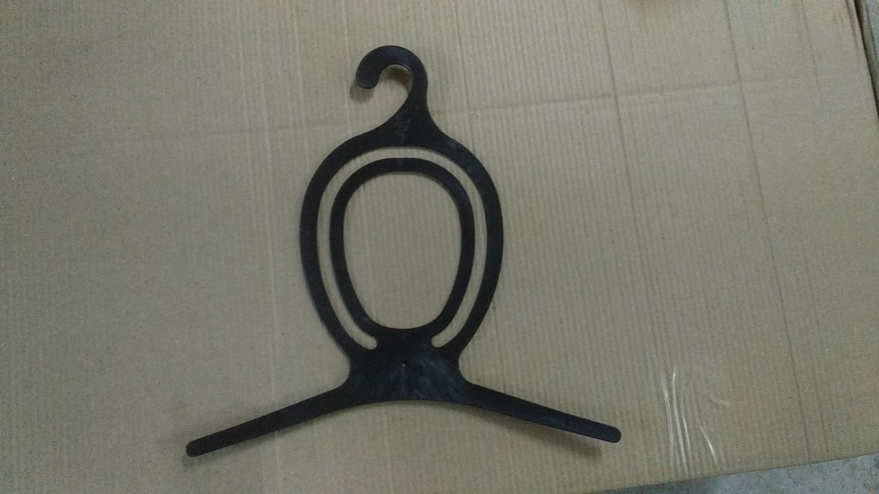 SET HANGER – Plasticity