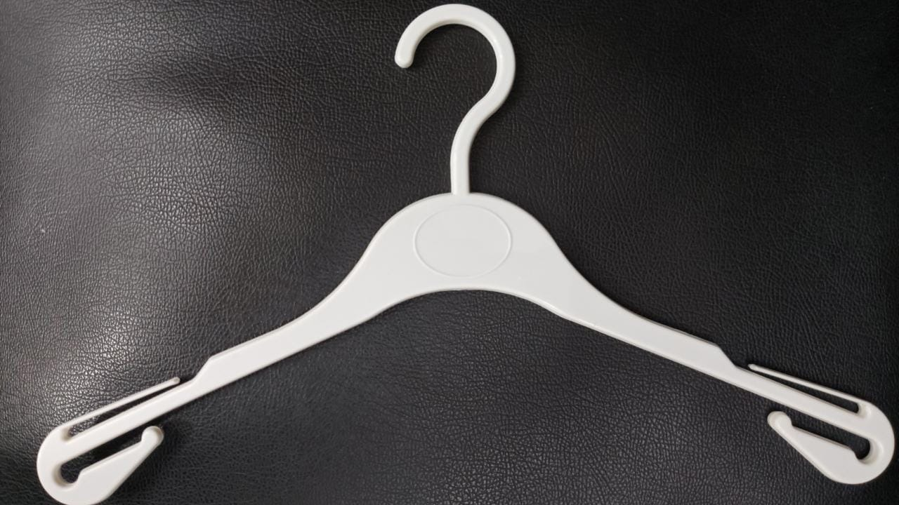 PLASTIC HOOK HANGER – Plasticity